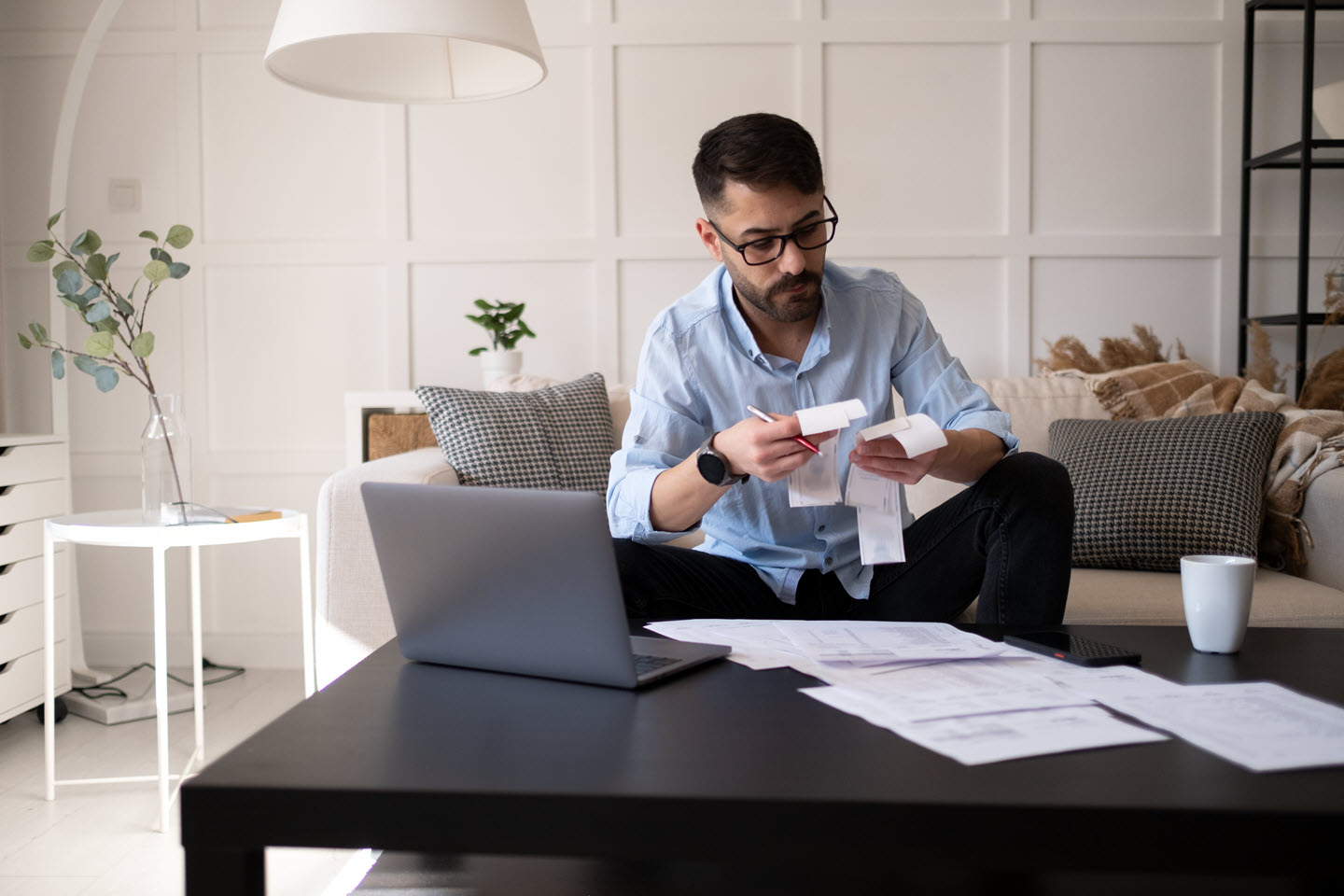 How to Shop for a Receipt Scanner: 4 Must-Have Features - Ricoh Scanners